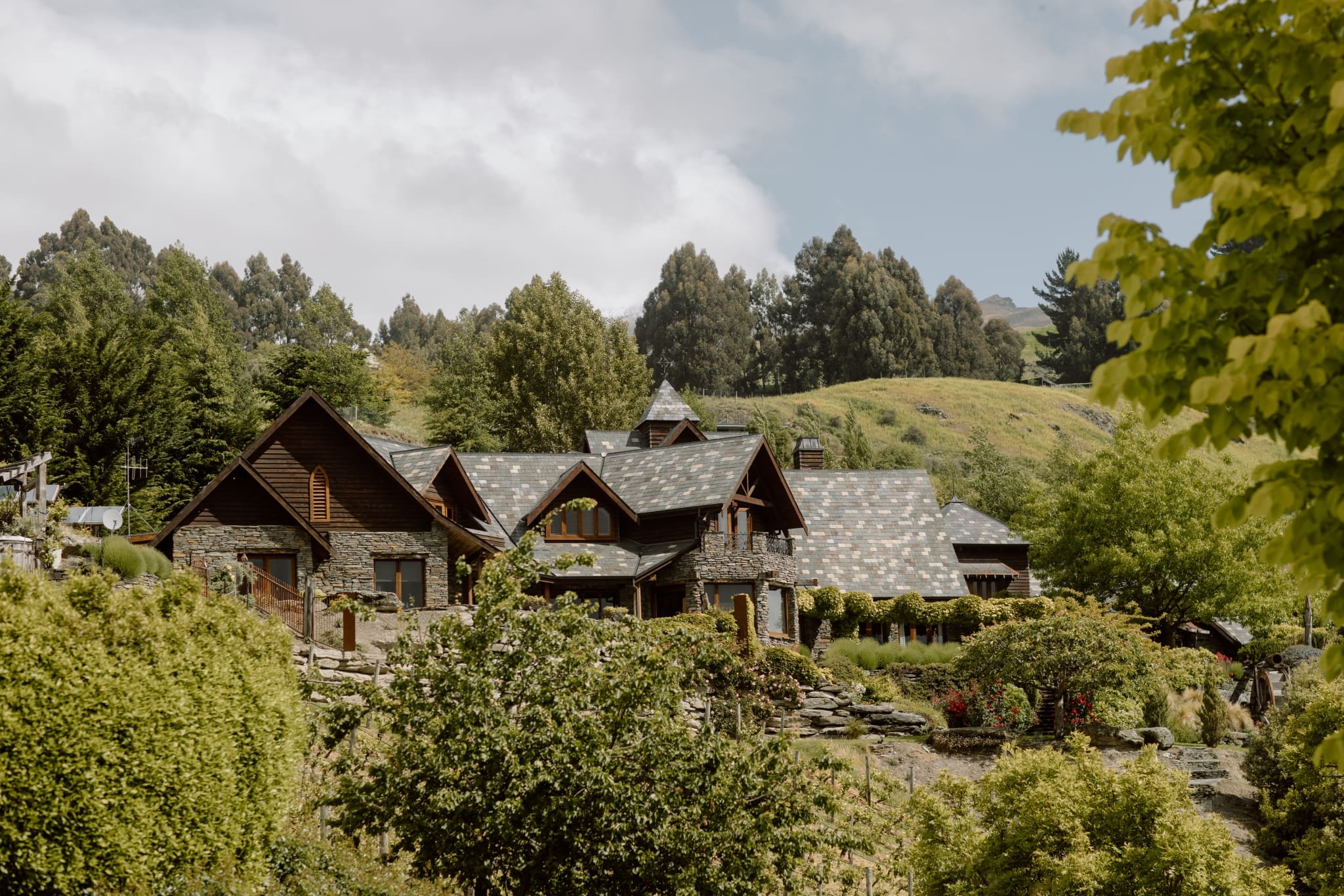 The Lodge: Rustic Luxury Accommodation | Stoneridge Estate